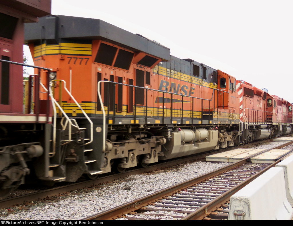 BNSF 7777
